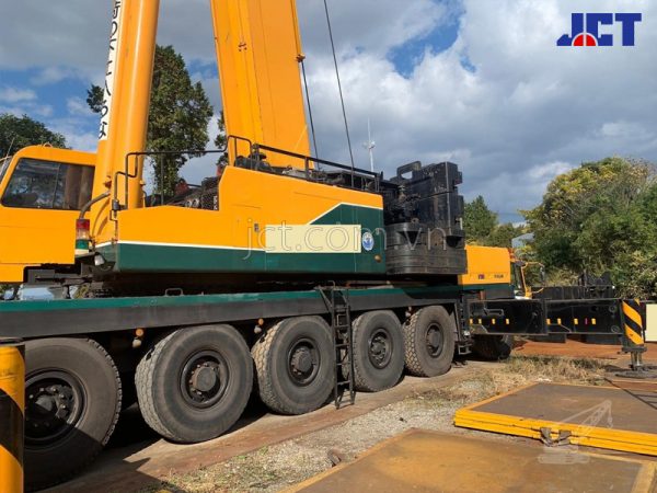 Bán xe cẩu bánh lốp 200 tấn Tadano AR2000M-2 giá rẻ nhất hiện nay.
