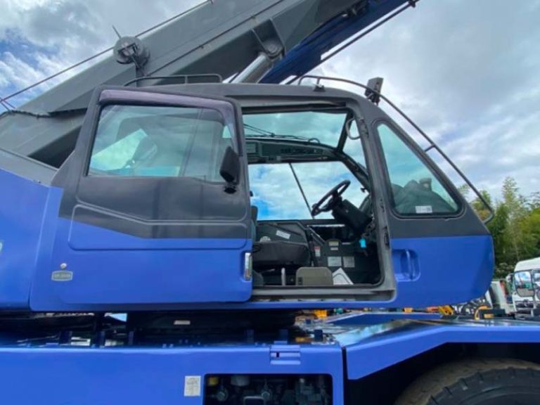 Bán xe cẩu 25 tấn Tadano GR-250N-1